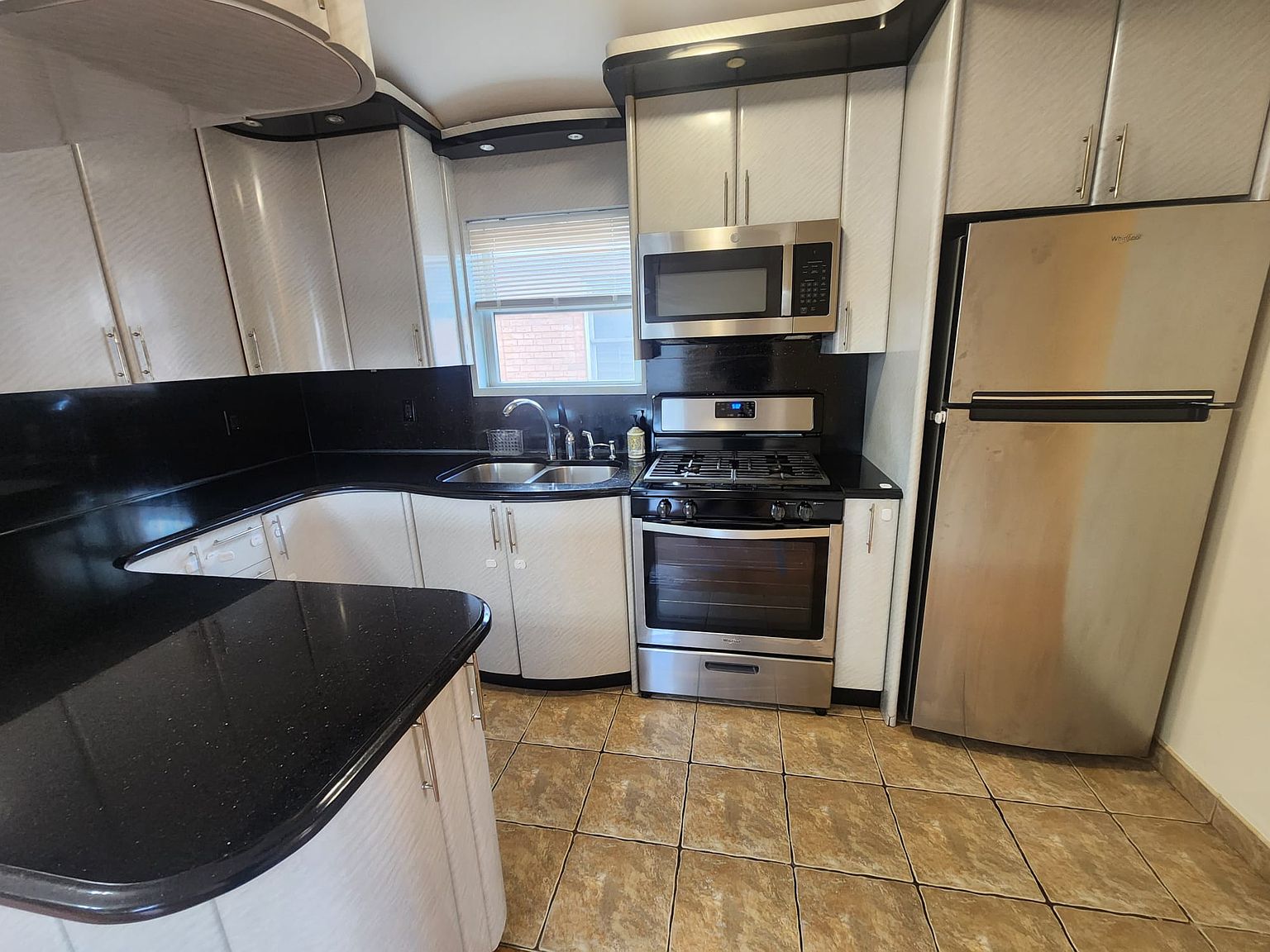 143-21 84th Rd #2, Jamaica, NY 11435 | Zillow