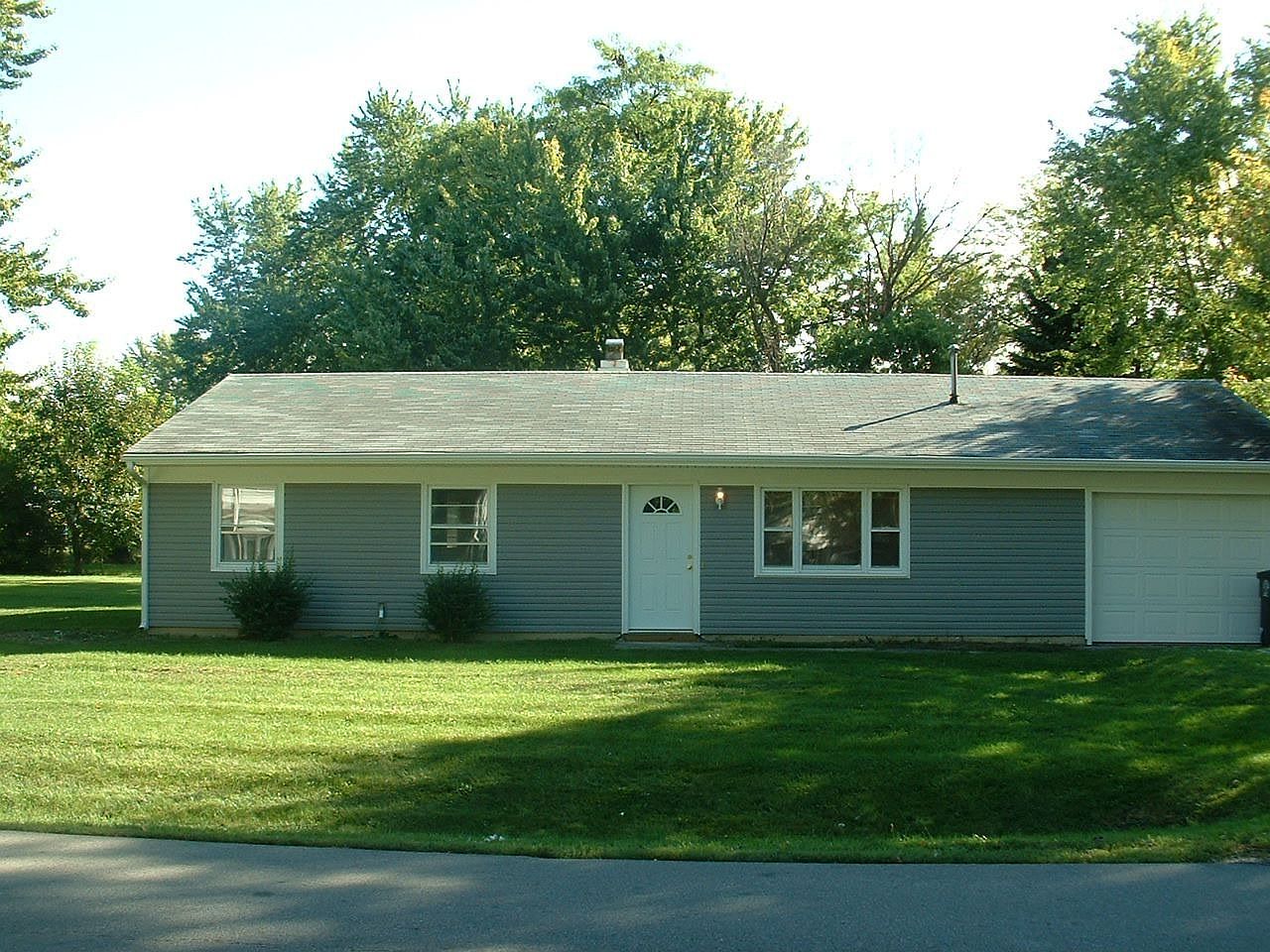 2507 Ridgeway Dr, Fort Wayne, IN 46816 | Zillow
