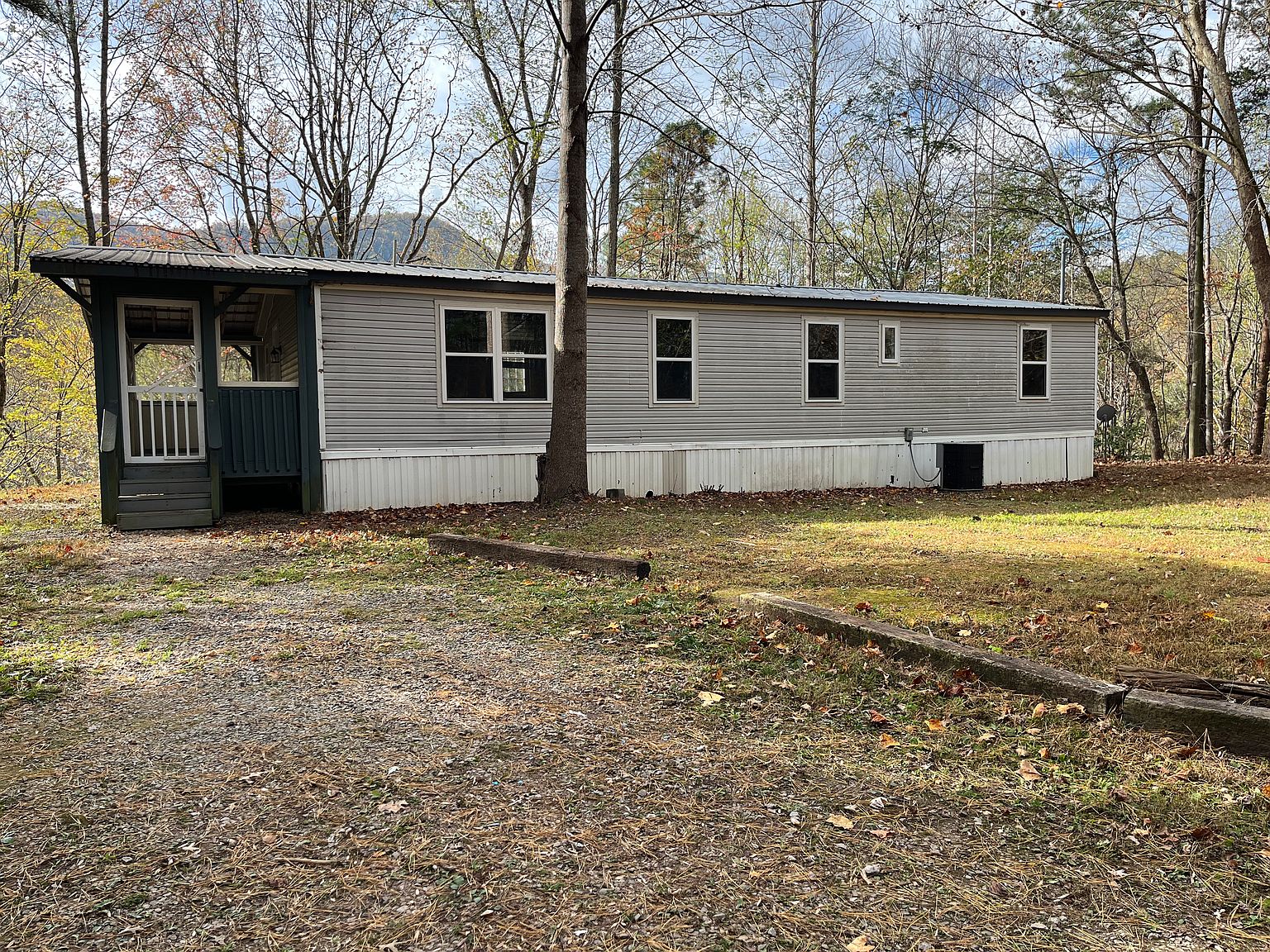 929 Caney Creek Rd, Pigeon Forge, TN 37863 | Zillow