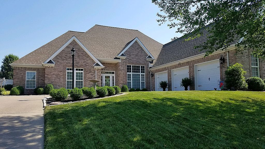 220 Forest Ridge Cv, Paducah, KY 42003 | Zillow