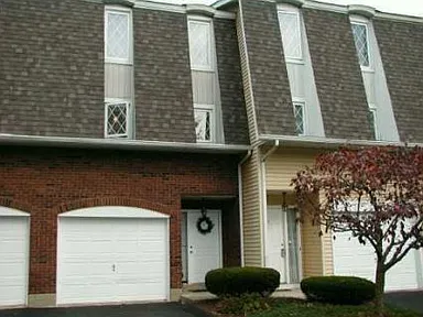 7 Northbrook Ct East Hartford CT | Zillow