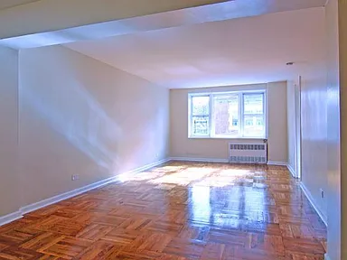 259 E 207th St Bronx NY | Zillow