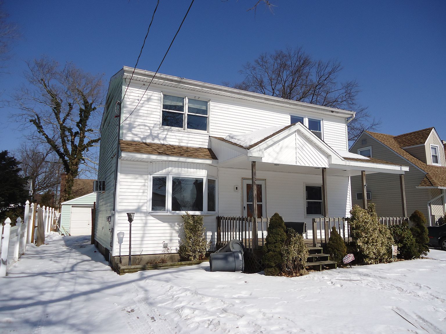 1492 Clay St Elmont Ny 11003 Zillow