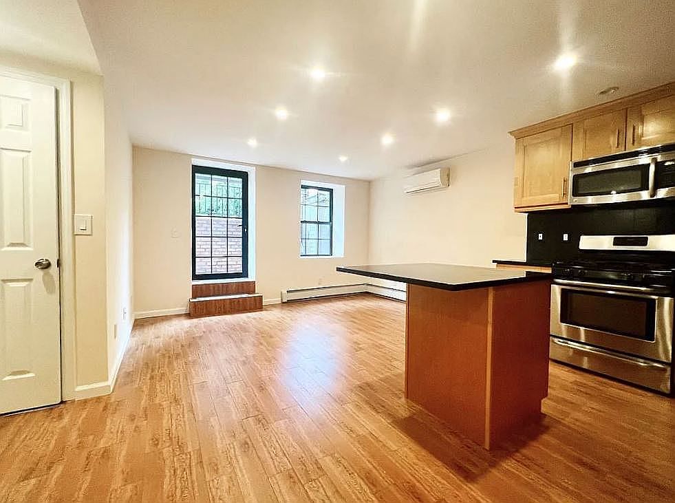 106 Java St #1, Brooklyn, NY 11222 | Zillow