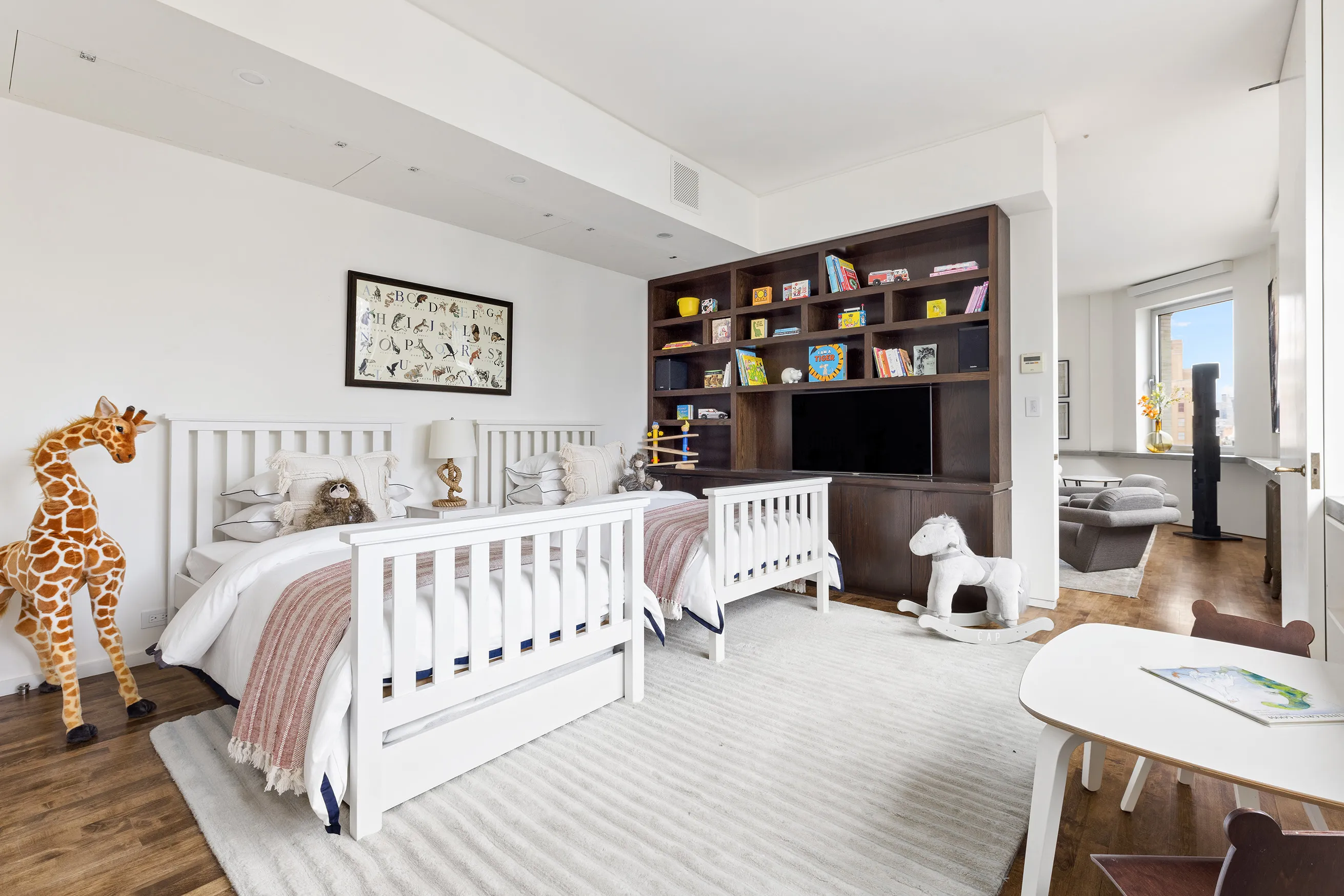90 West Broadway #11 in Tribeca, Manhattan | StreetEasy