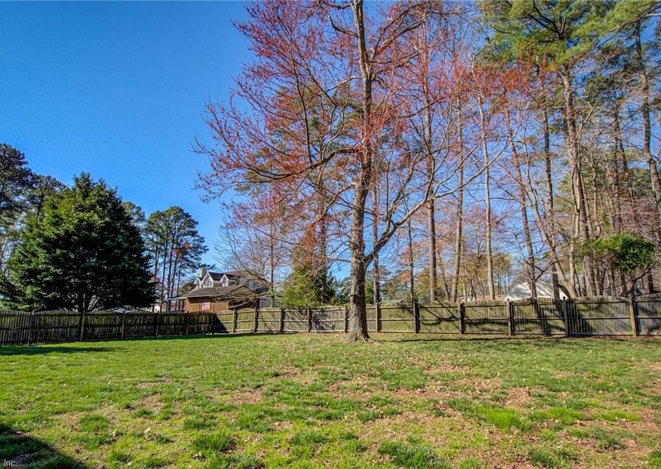 705 Dandy Loop Rd, Yorktown, VA 23692 | Zillow