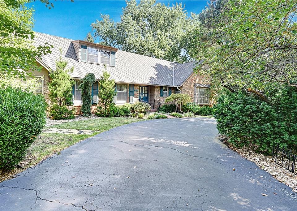 4808 W 83rd St, Prairie Village, KS 66208 | Zillow