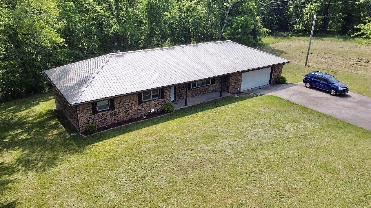 7396 S State Highway 125, Chadwick, MO 65629 | Zillow