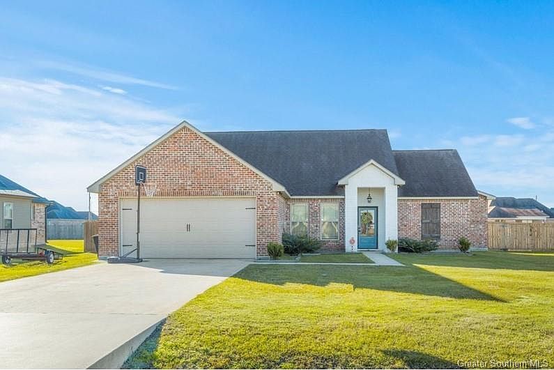 17536 Jaycee Rd, Iowa, LA 70647 | Zillow