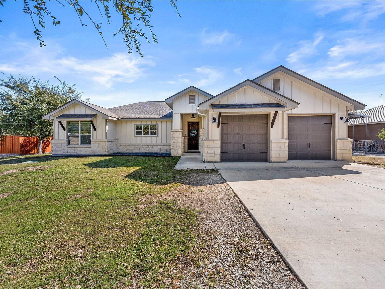 1411 Rocky Ridge Loop, Canyon Lake, TX 78133 | MLS #9790774 | Zillow