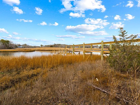 1112 Craigville Beach Rd, Centerville, MA 02632 | Zillow