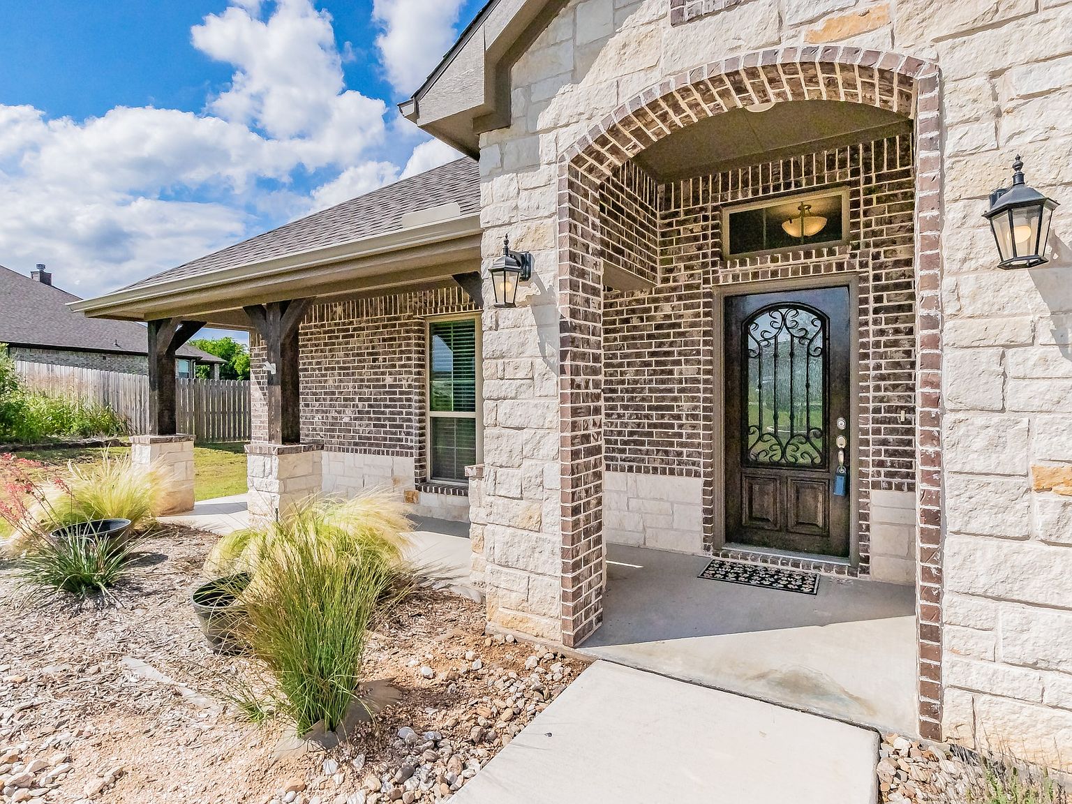 117 Single Tree Rd, Decatur, TX 76234 | Zillow