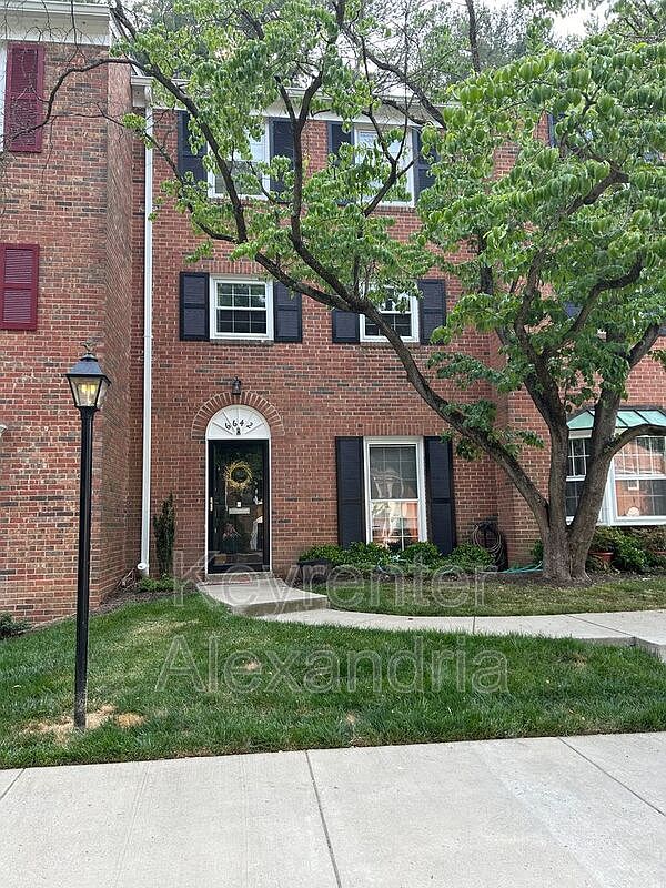 6642 Burlington Pl, Springfield, VA 22152 | Zillow