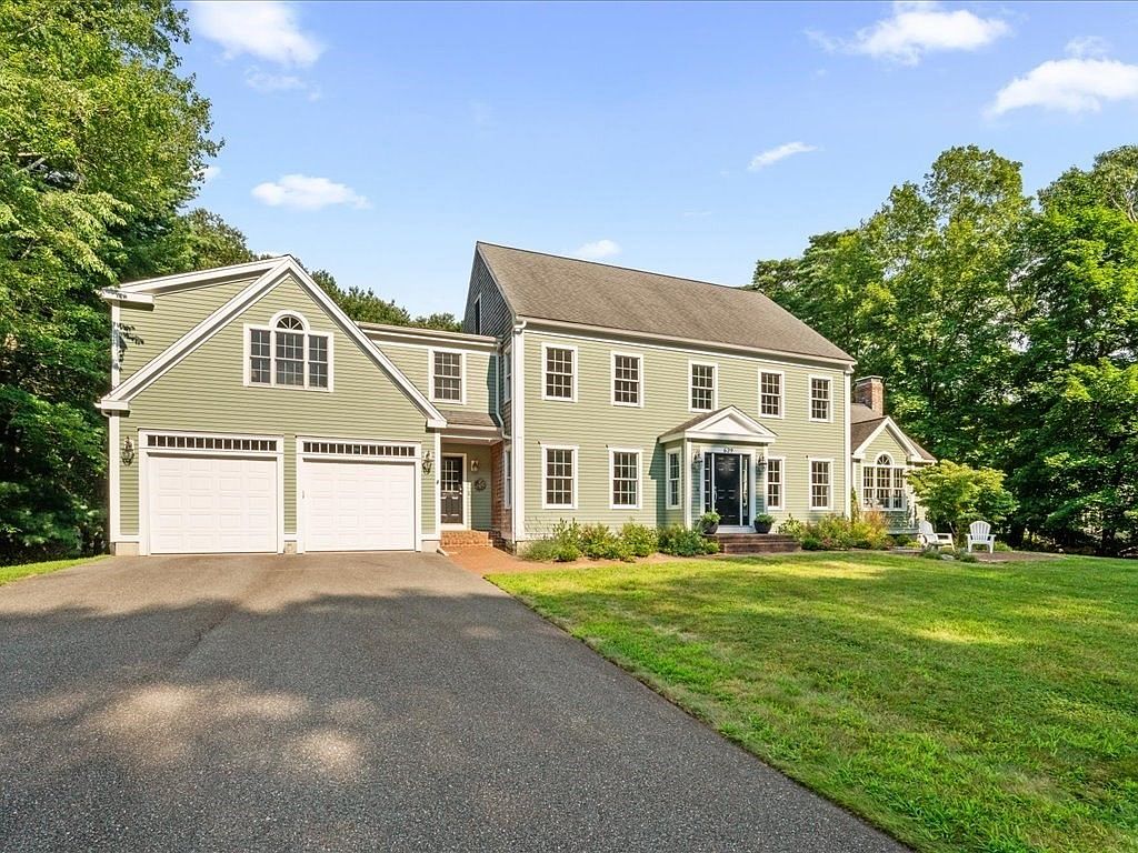 639 First Parish Rd, Scituate, MA 02066 | Zillow