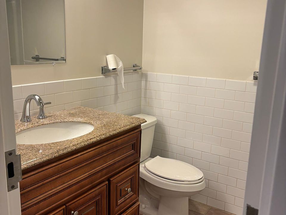 28 Ackerman St APT A, Beacon, NY 12508 | Zillow