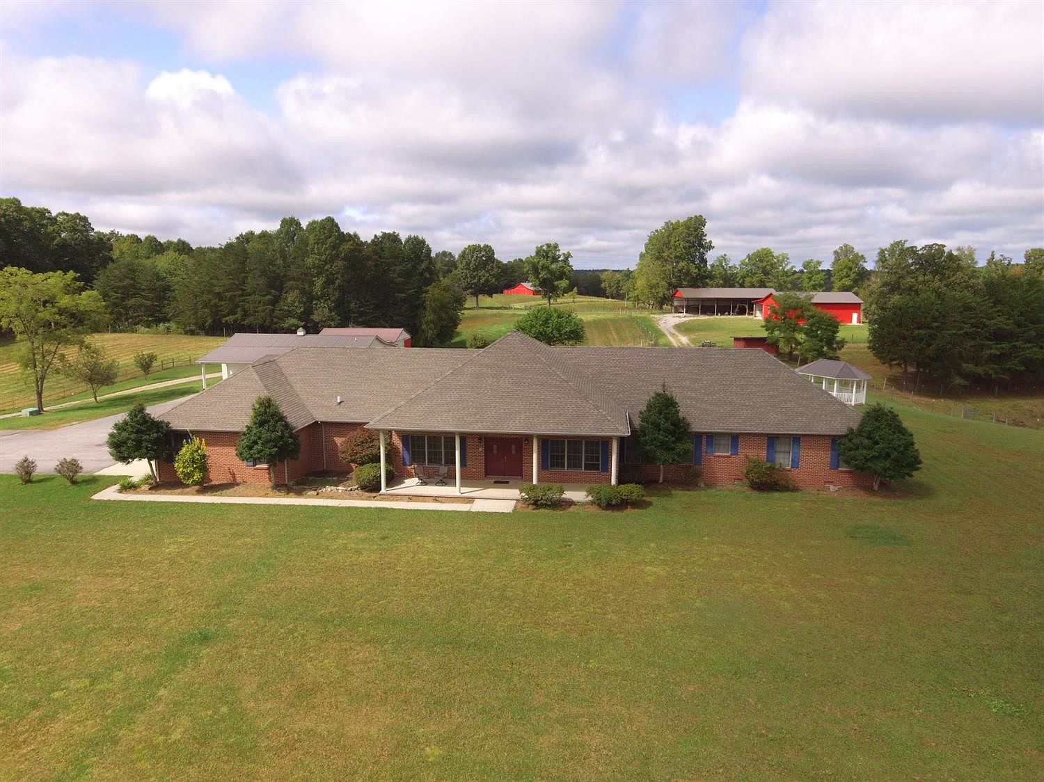 9256 Cumberland Falls Hwy, Corbin, KY 40701 | MLS #22011310 | Zillow