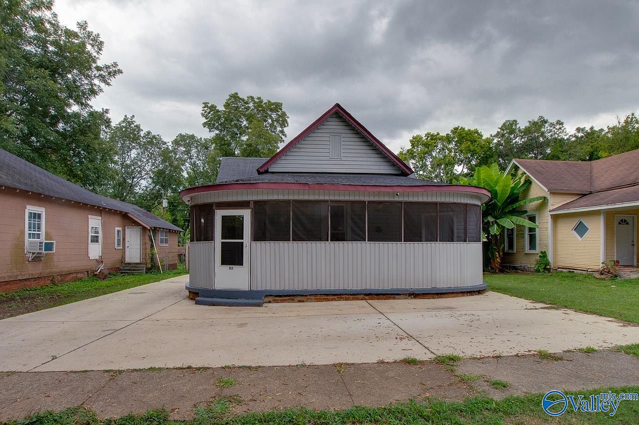 213 8th Ave NW, Decatur, AL 35601 | Zillow