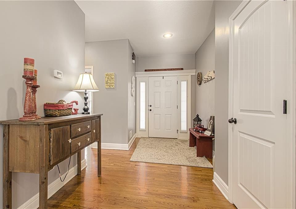 7141 N Quincy Ave, Kansas City, MO 64119 | Zillow