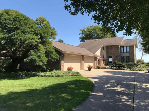 Waterfront - Saint Clair Shores MI Waterfront Homes For Sale - 14 Homes ...