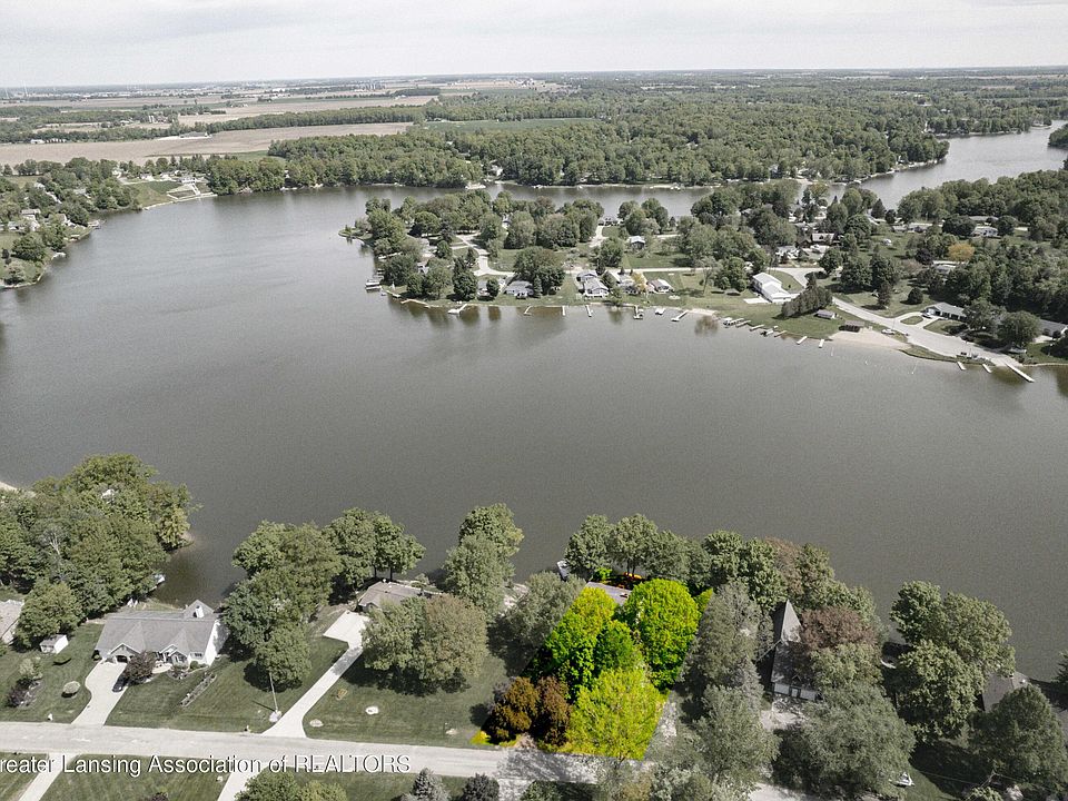 4643 Lakeside Dr, Perrinton, MI 48871 | Zillow