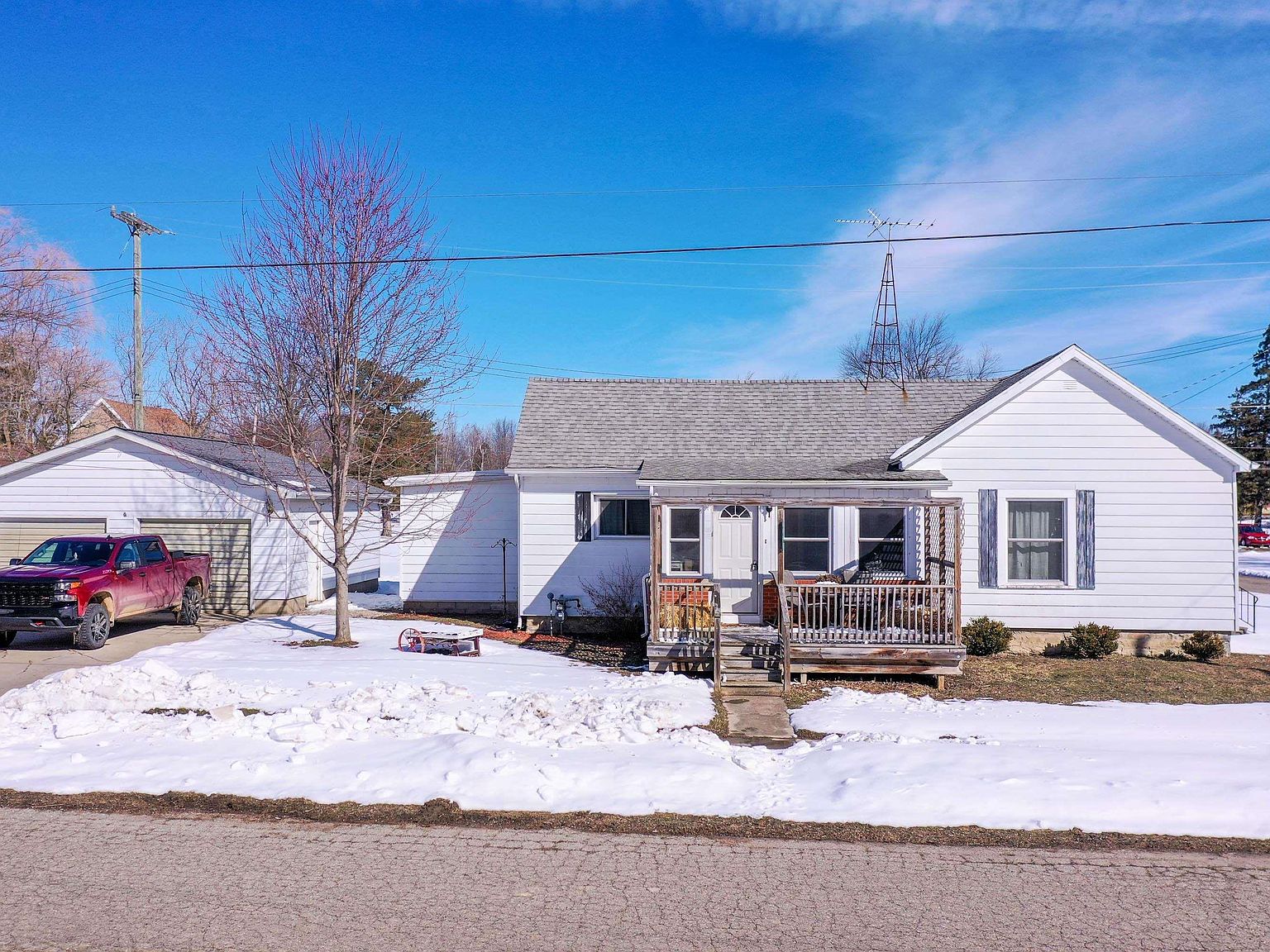 4439 Maitland St, Clifford, MI 48727 | Zillow