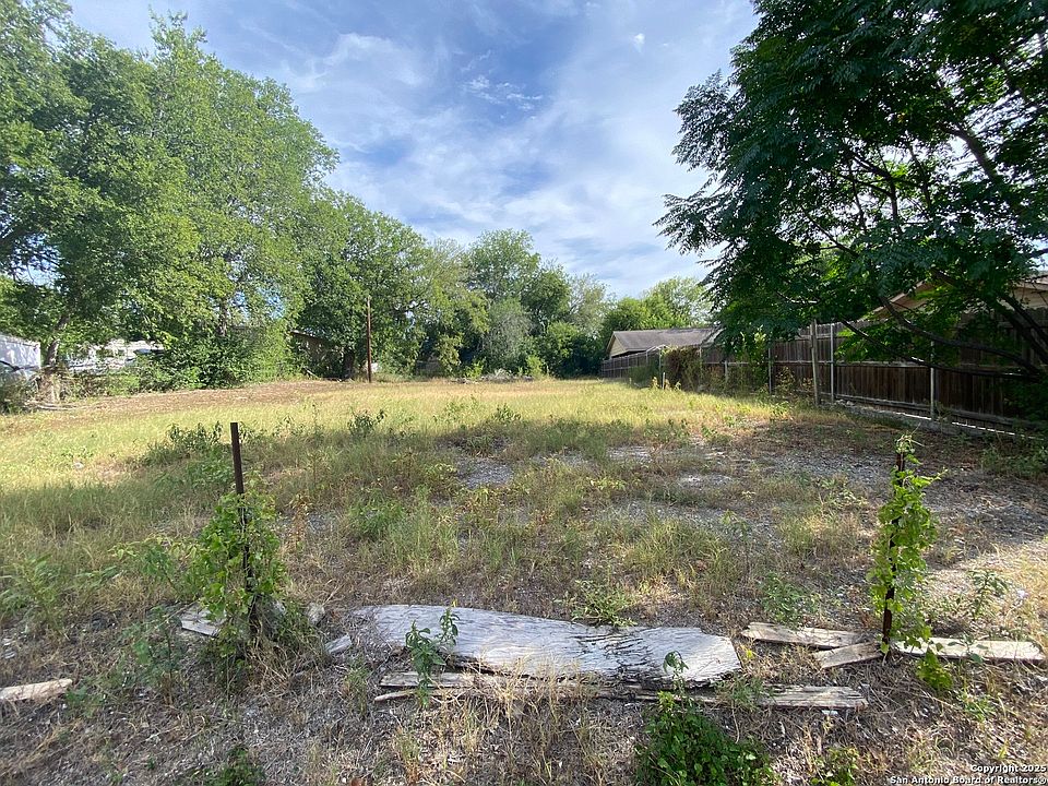 5124 E Hayden Dr San Antonio TX | Zillow