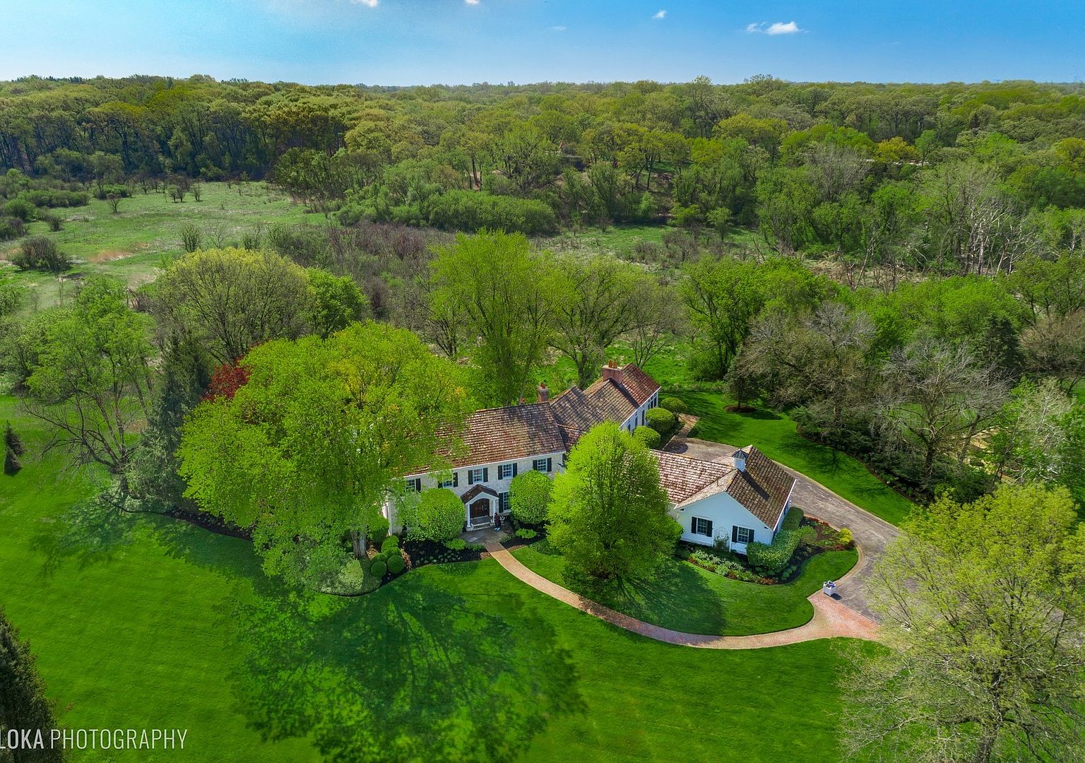 357 Deepwood Rd, Barrington, IL 60010 | Zillow