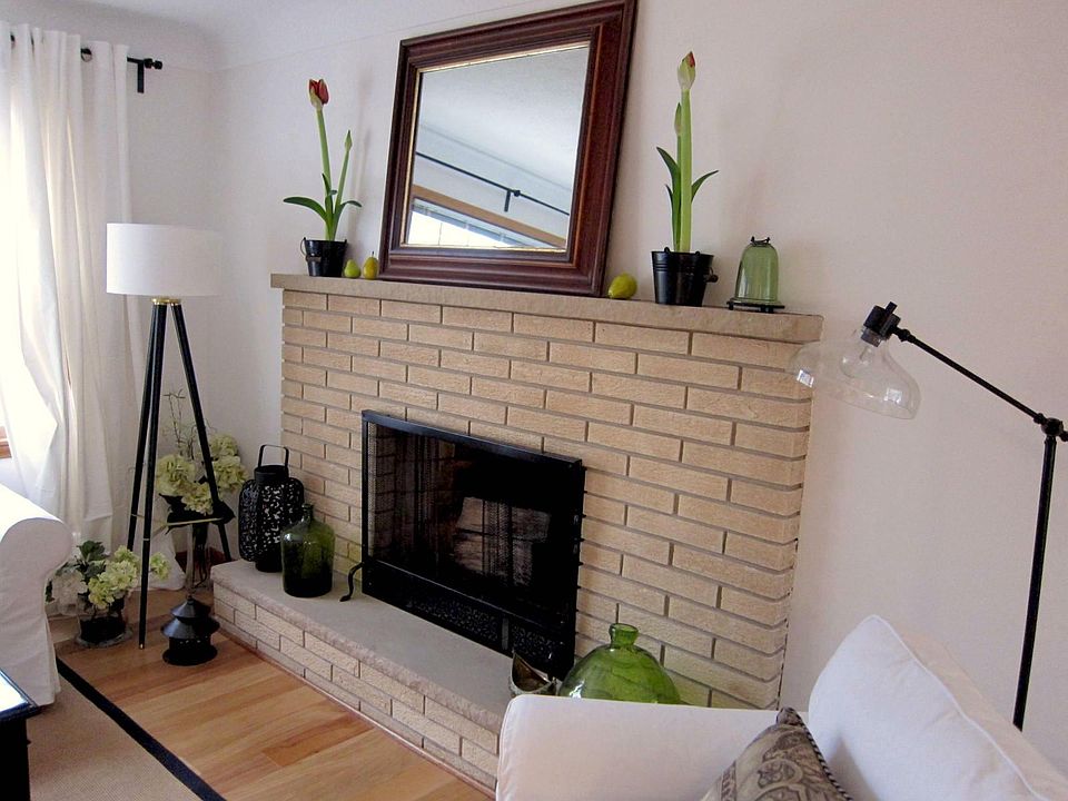 1592 Clear Ave, Saint Paul, MN 55106 | Zillow