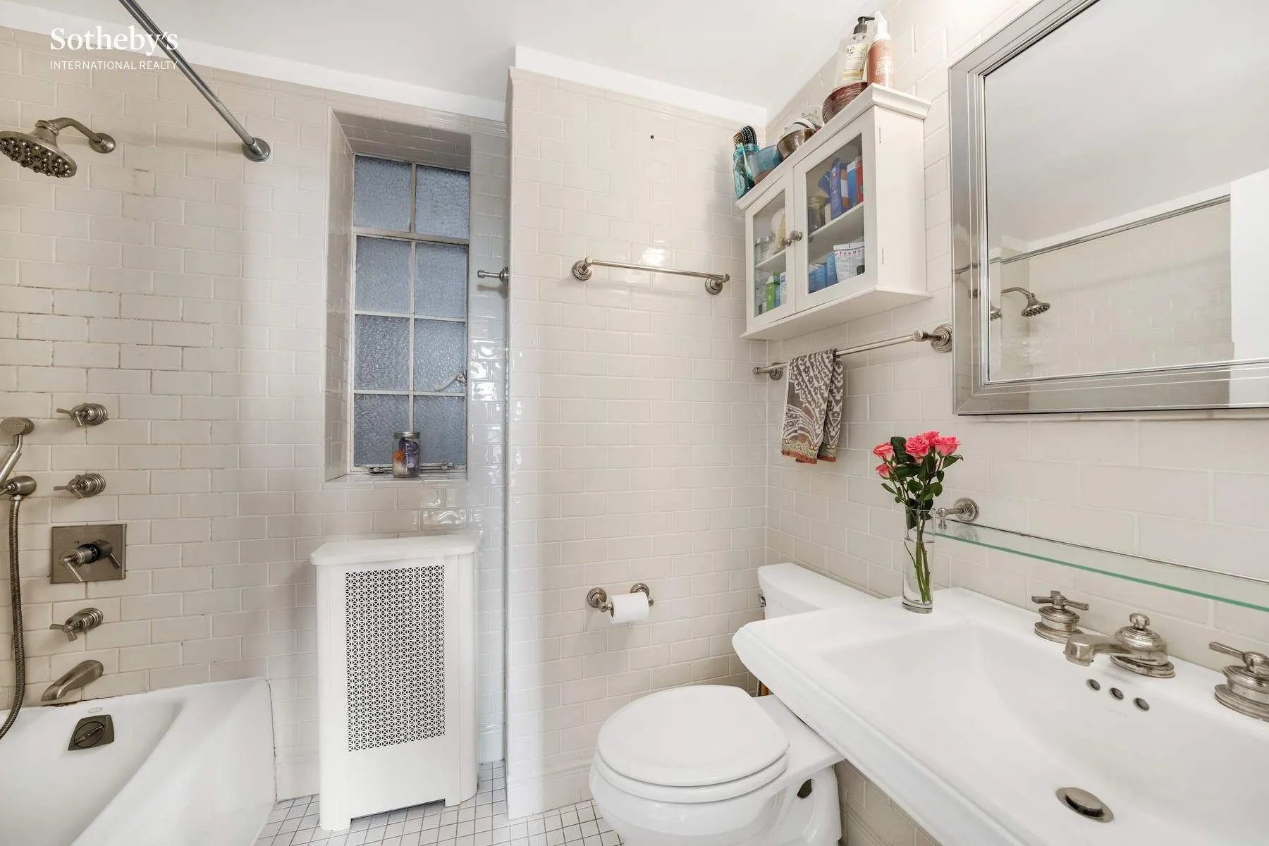 444 East 52nd Street #4F in Beekman, Manhattan | StreetEasy