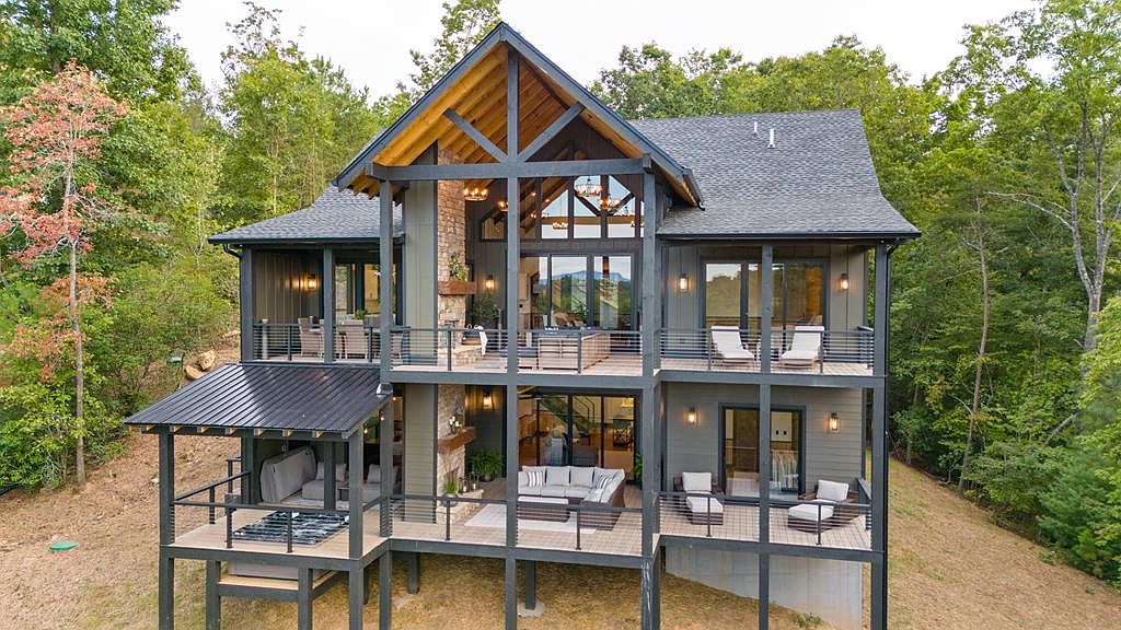 133 Amber Rdg, Blue Ridge, GA 30513 | Zillow