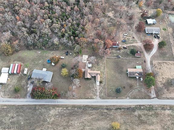 476192 E 1095th Rd, Roland, OK 74954 | MLS #1068918 | Zillow