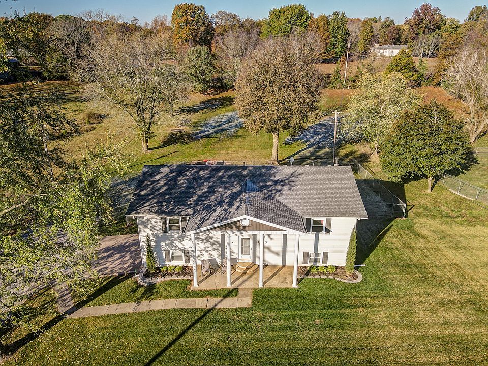 5445 South Farm Road 131, Brookline, MO 65619 | Zillow