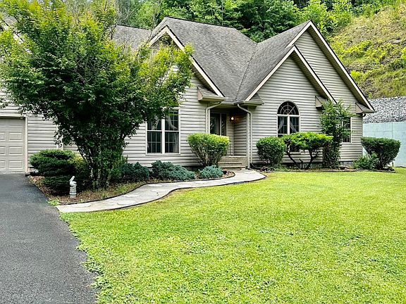 239 Sulphur Springs Rd, Helton, KY 40840 | MLS #1231111 | Zillow