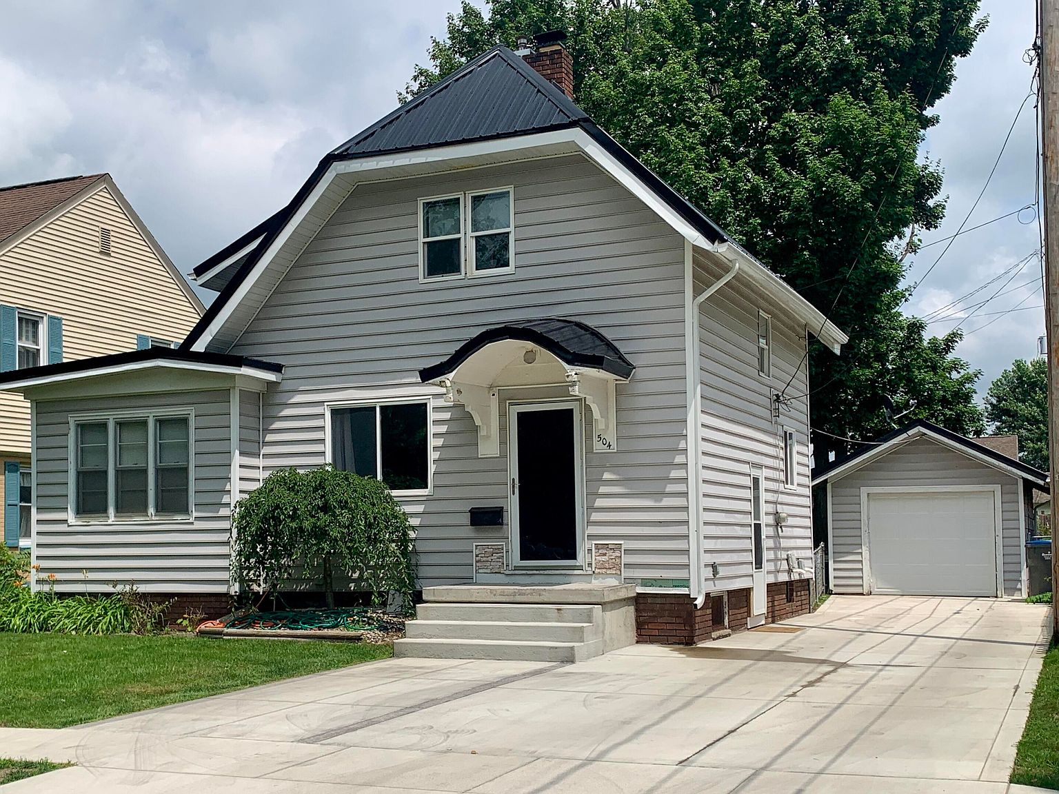 504 Michigan Ave, Sturgis, MI 49091 | Zillow