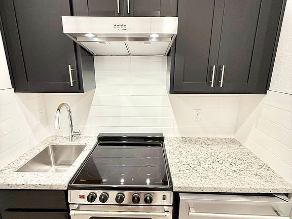 2334 Controllata St #A, Manteca, CA 95337 | Zillow