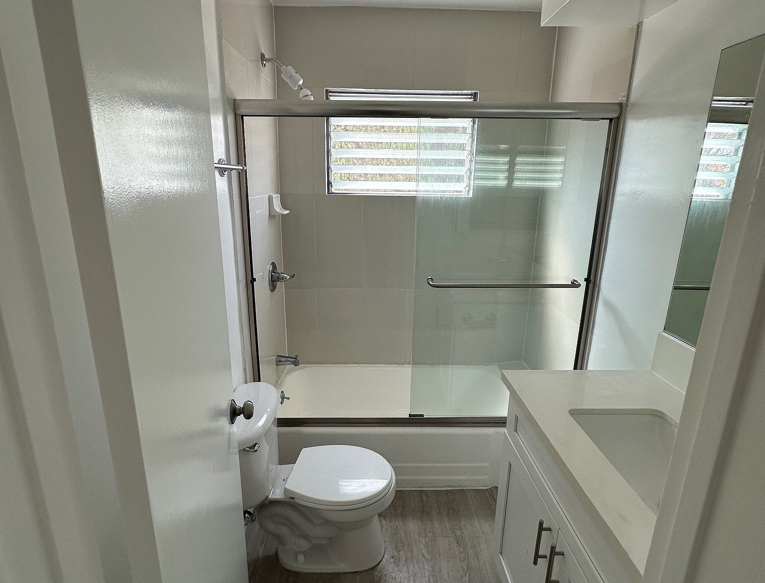 221 S Doheny Dr #2B-2BA-1300SQFT, Beverly Hills, CA 90211 | Zillow