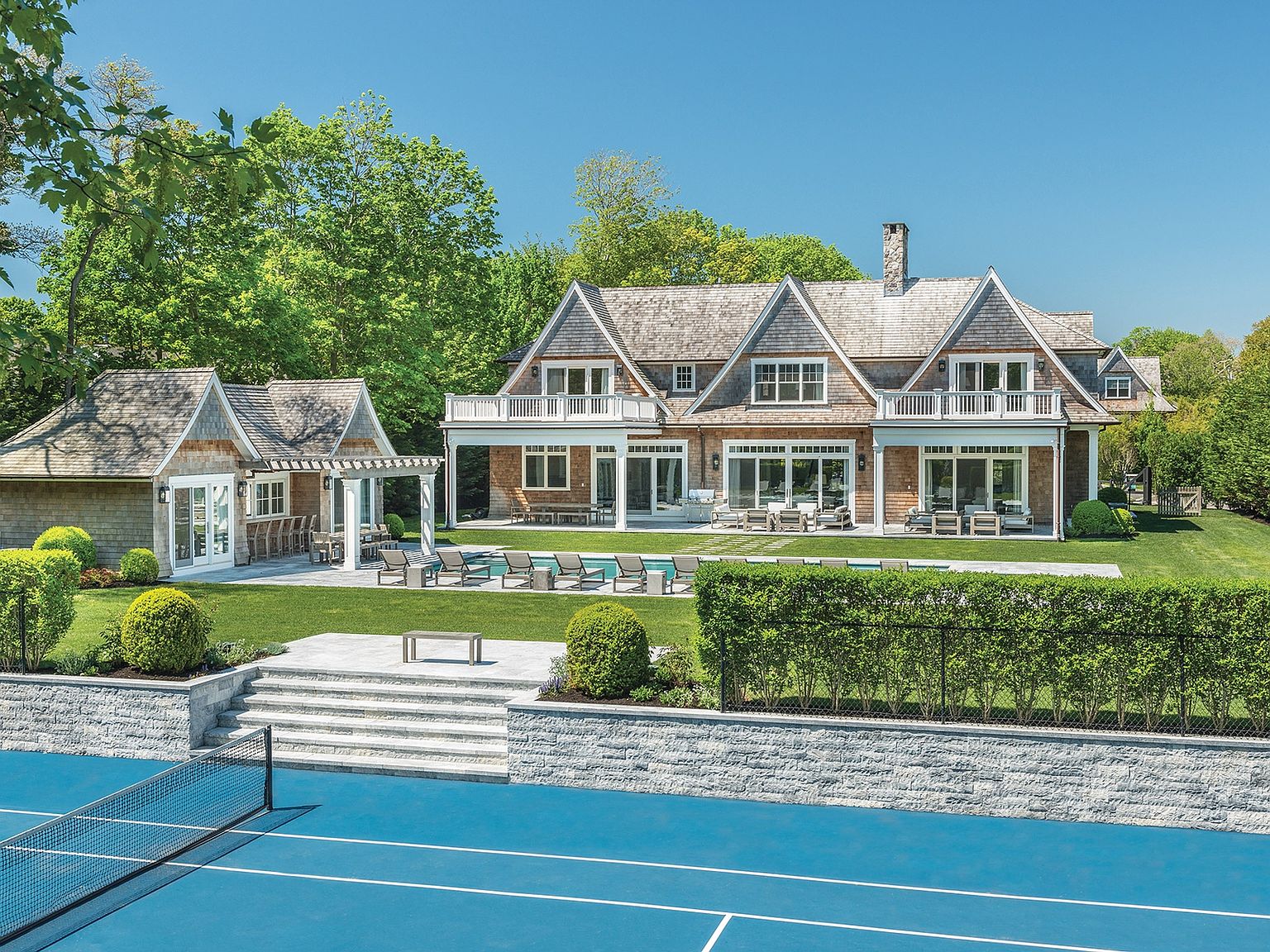 3 Sayres Ct, Bridgehampton, NY 11932 | Zillow