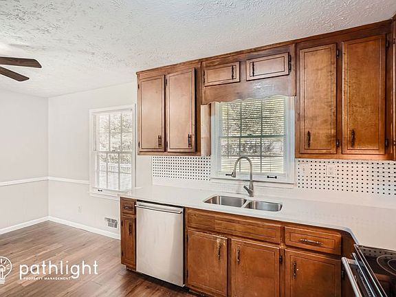 1096 Tony Valley Dr SE, Conyers, GA 30013 | Zillow