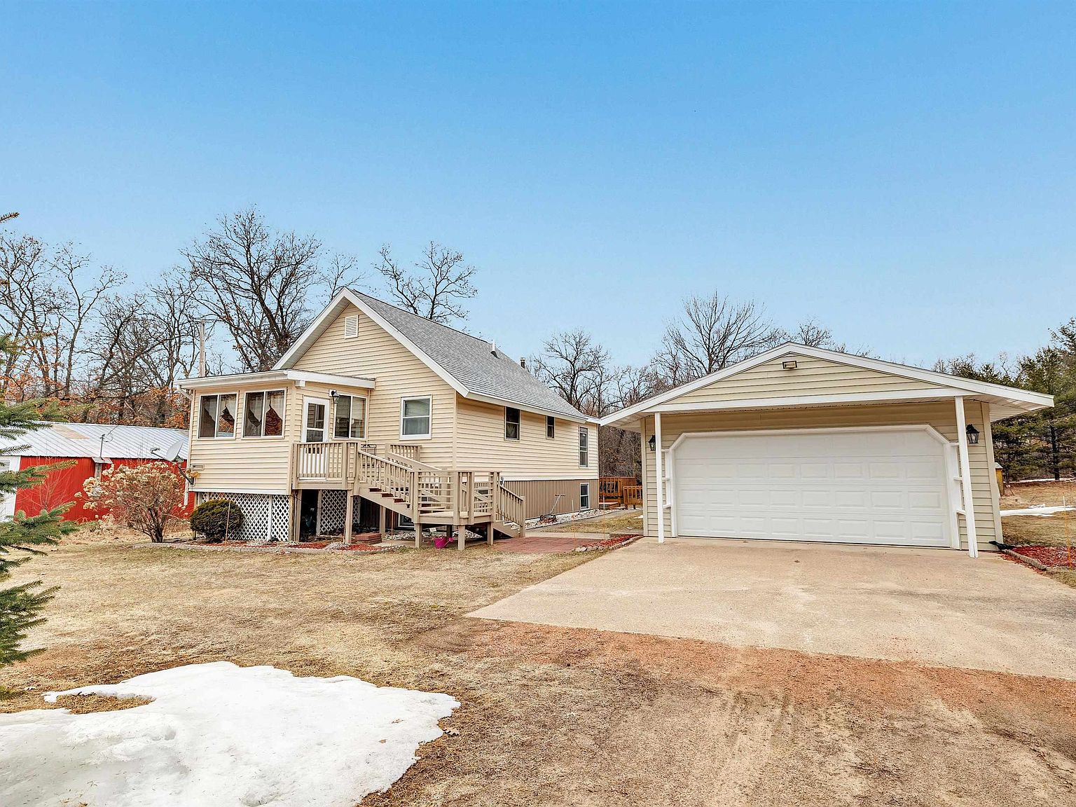 9018 Boelter Lake Dr, Almond, WI 54909 | Zillow