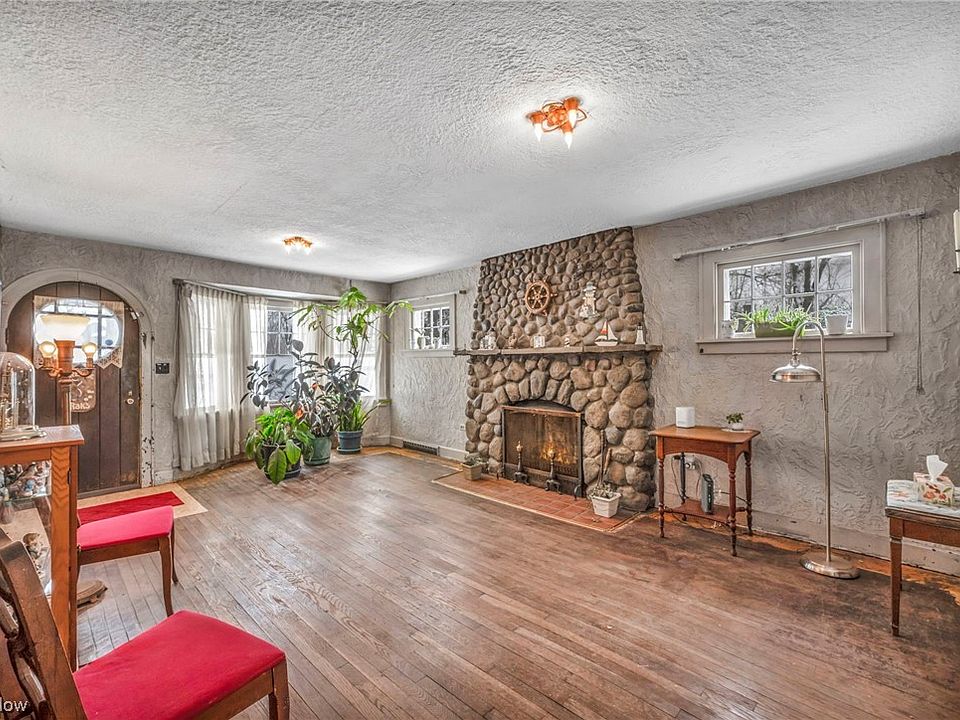 12652 E River Rd, Columbia Station, OH 44028 | Zillow