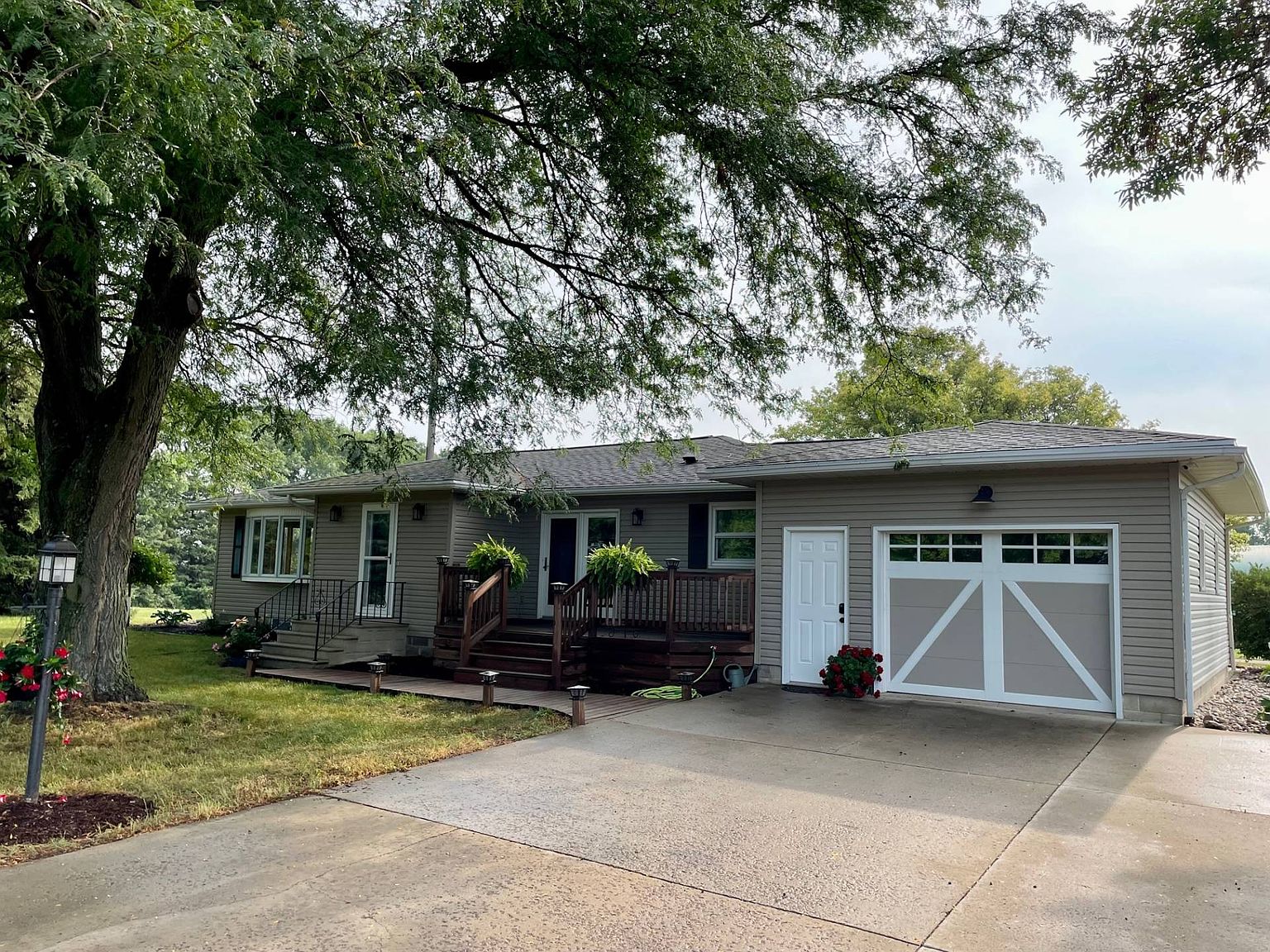 75552 Us Highway 71, Jackson, MN 56143 | MLS #11197206 | Zillow