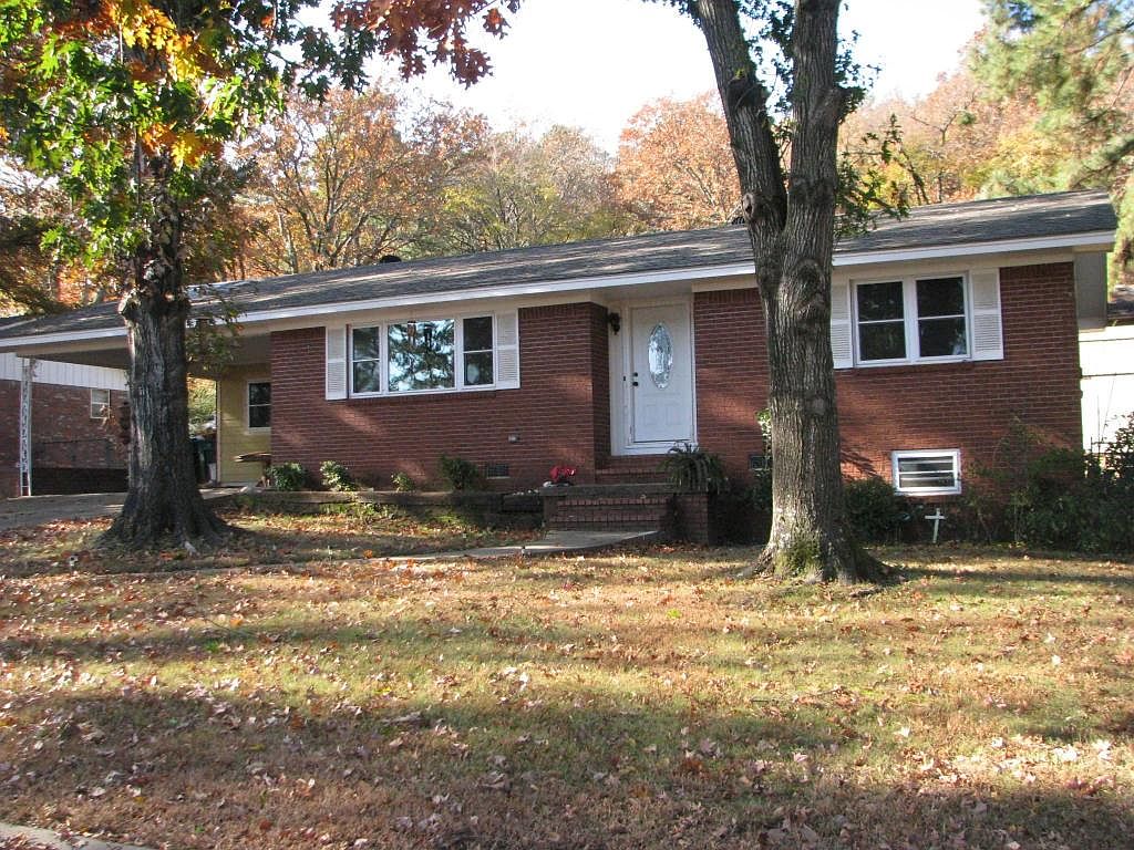 207 Mockingbird Ln, Russellville, AR 72801 | Zillow