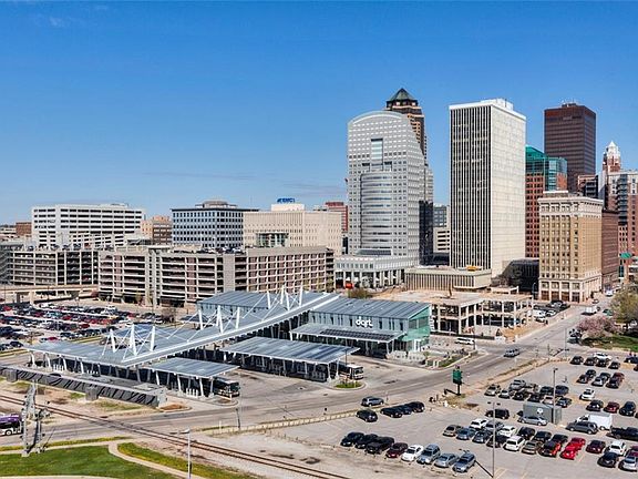 120 SW 5th St, Des Moines, IA 50309 | Zillow