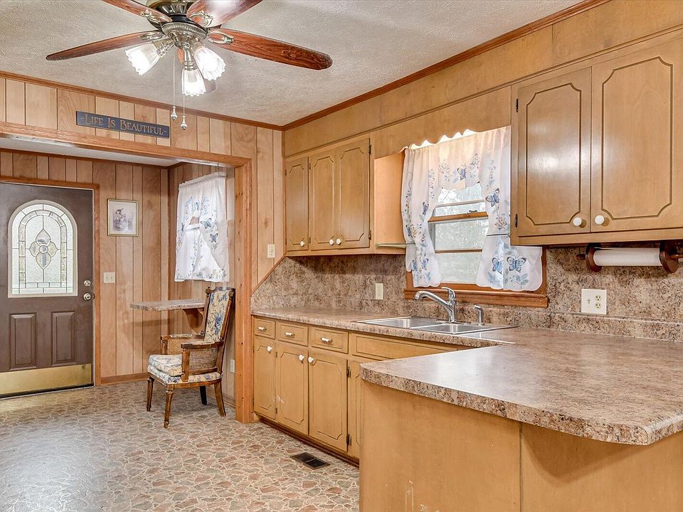 1208 Cummings Rd, Ridge Spring, SC 29129 | Zillow