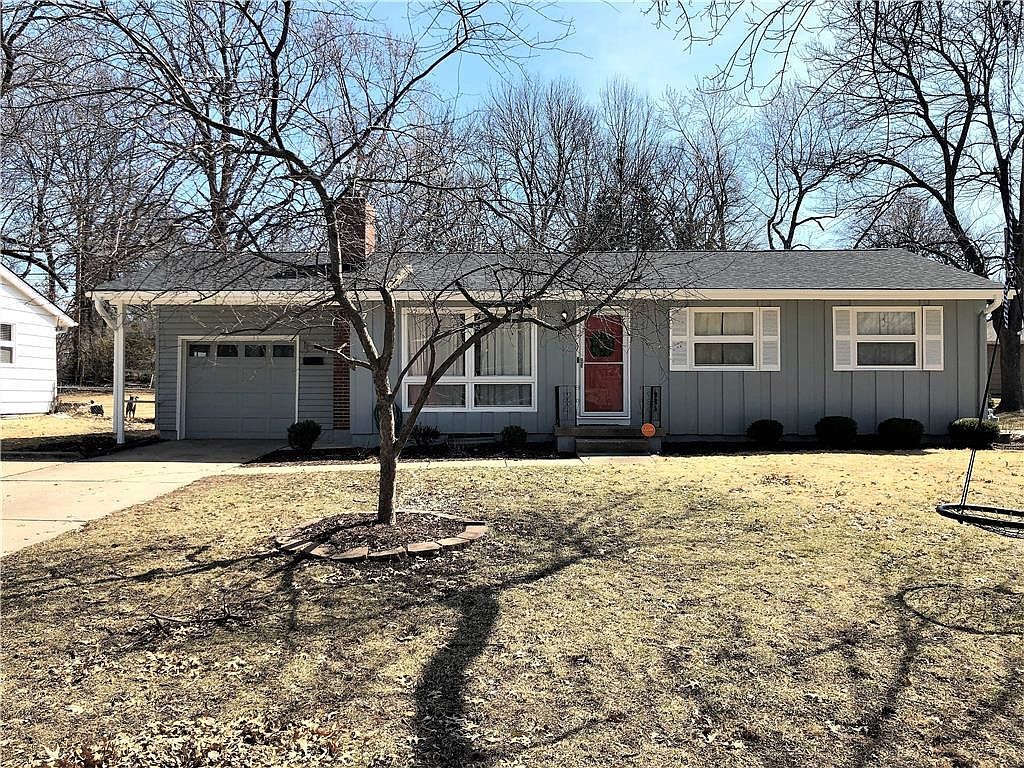 7247 Conser St, Overland Park, KS 66204 | Zillow