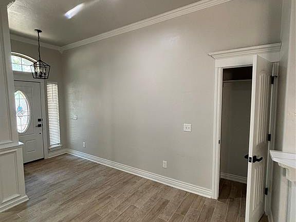 2921 Summit Crossing Pkwy, Norman, OK 73071 | MLS #1171786 | Zillow