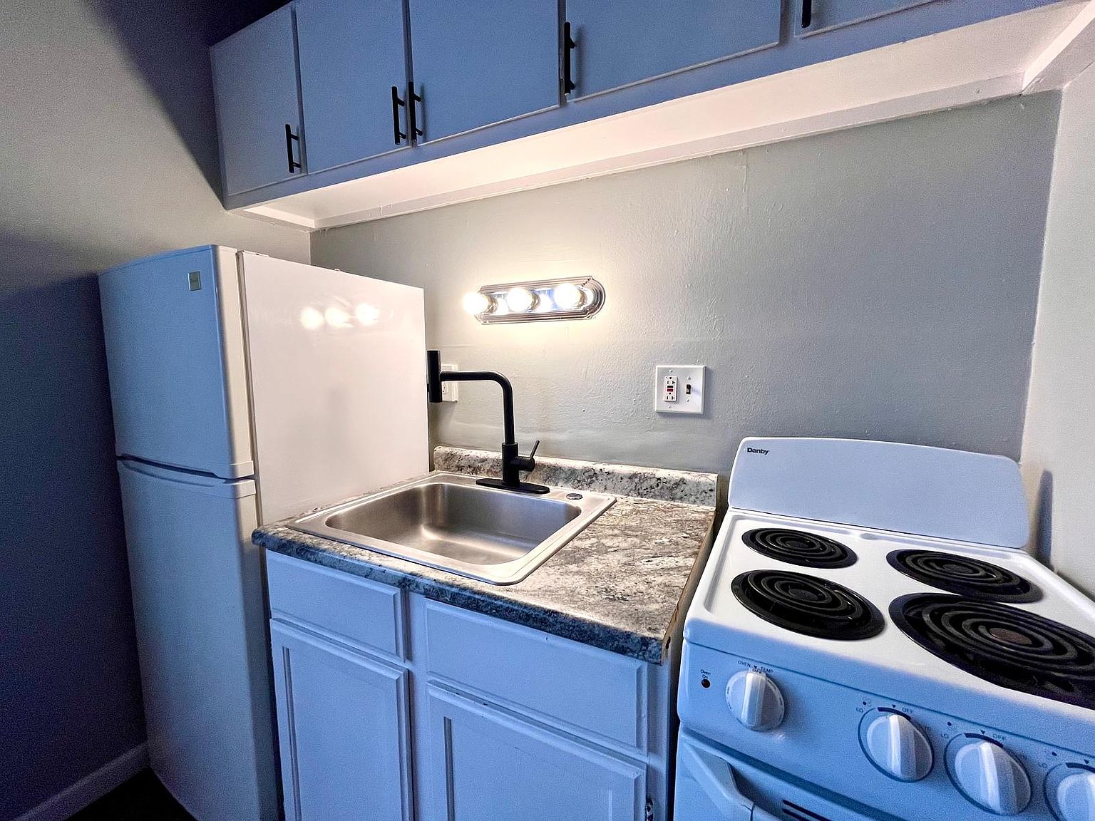 9176 Greenfield Rd #A4, Detroit, MI 48228 | Zillow