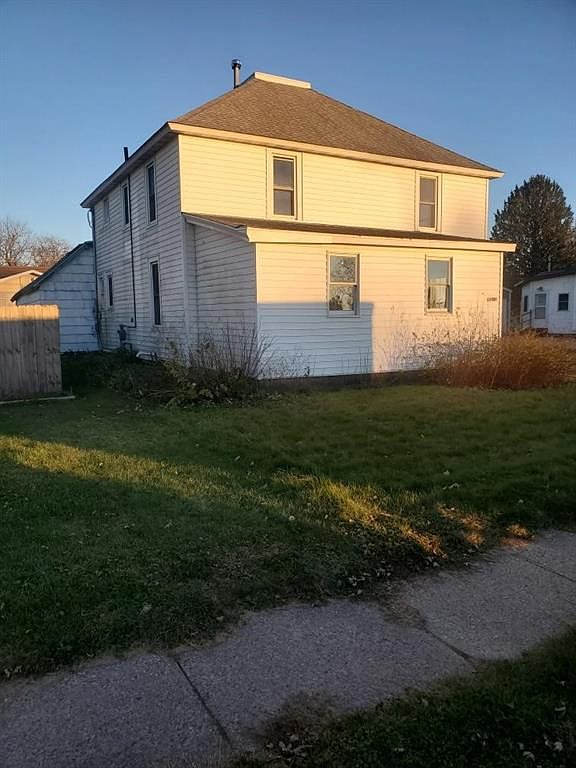 36180 Main Street UNIT 1 & 2, Whitehall, WI 54773 | Zillow