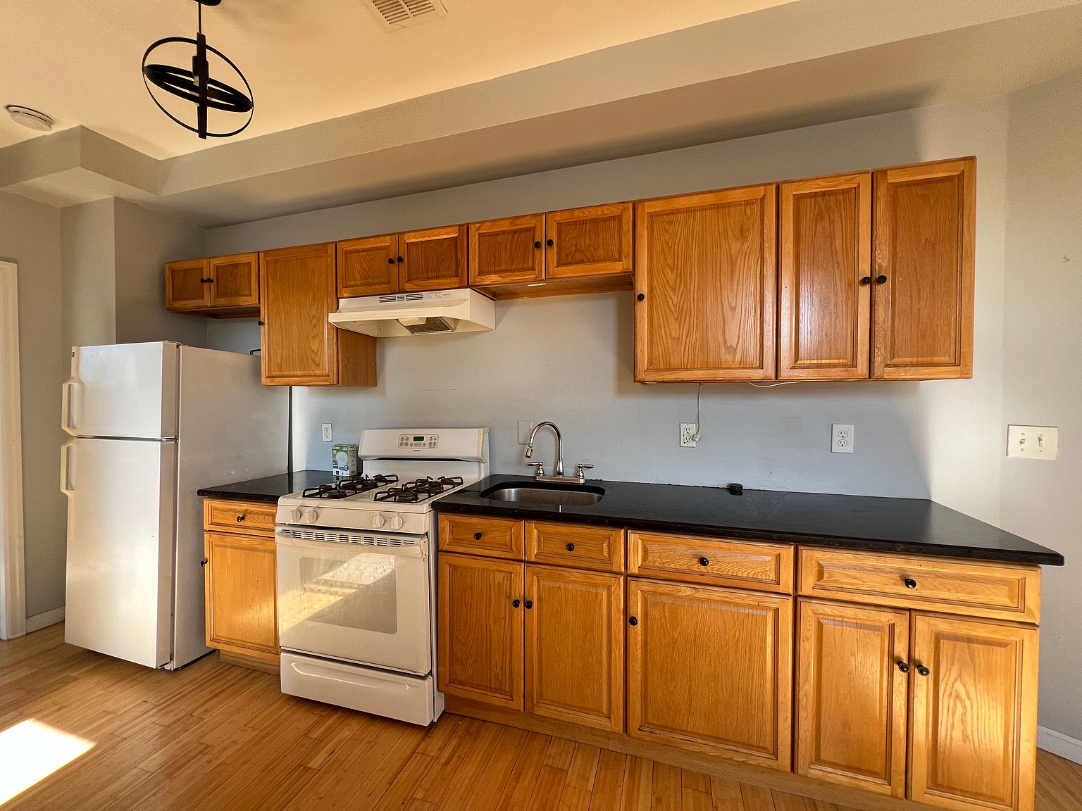 625 Bramhall Ave #3L, Jersey City, NJ 07304 | Zillow