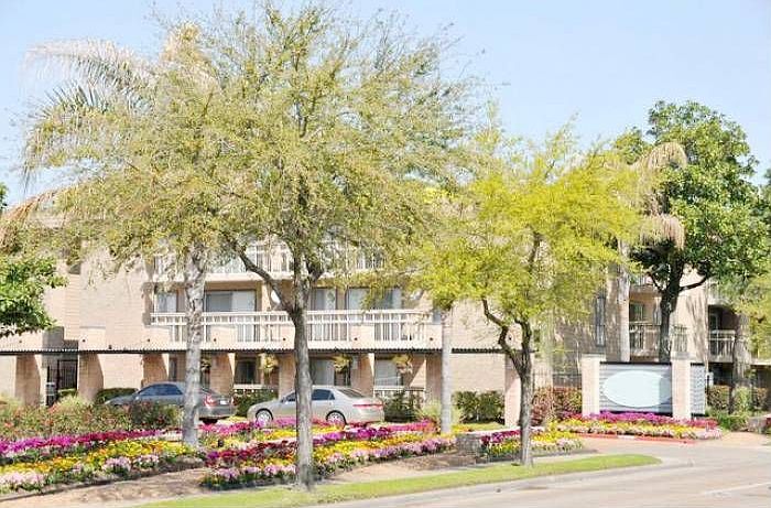 2424 S Voss Rd, Houston, TX 77057 | Zillow